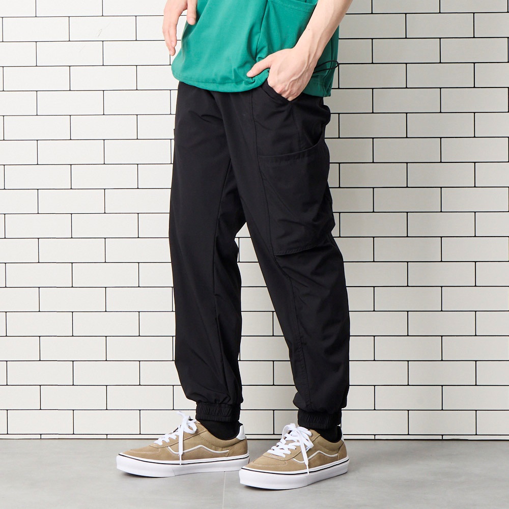 ストレッチナイロン 無地 切替カーゴジョガーパンツ Doublefocus (ダブルフォーカス) | イオンスタイルオンライン 衣料品・暮らしの品をネットでお買物