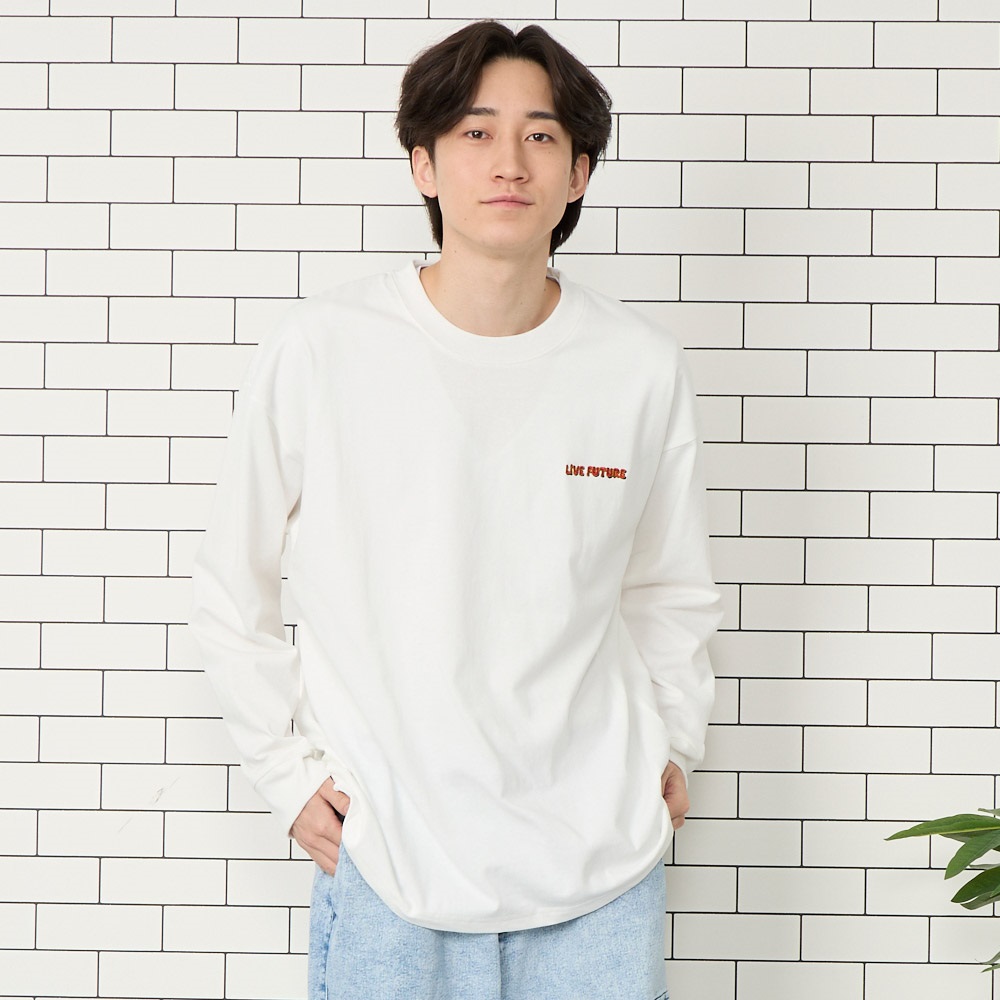 OEスペースバックプリントロングTシャツ Doublefocus (ダブルフォーカス) | イオンスタイルオンライン 衣料品・暮らしの品をネットでお買物