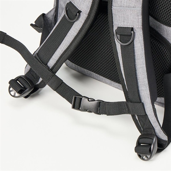 トップバリュ(TOPVALU) 15ポケットはっ水リュック ユニセックス | イオンスタイルオンライン 衣料品・暮らしの品をネットでお買物